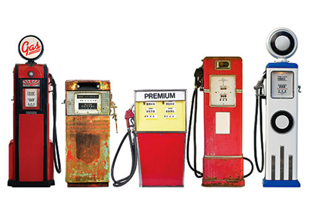 Van blik naar pomp: hoe benzine en auto elkaar vonden | Louwman Museum